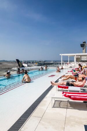 TWA Hotel Review: A Taste of the JFK International Airport Hotel ...