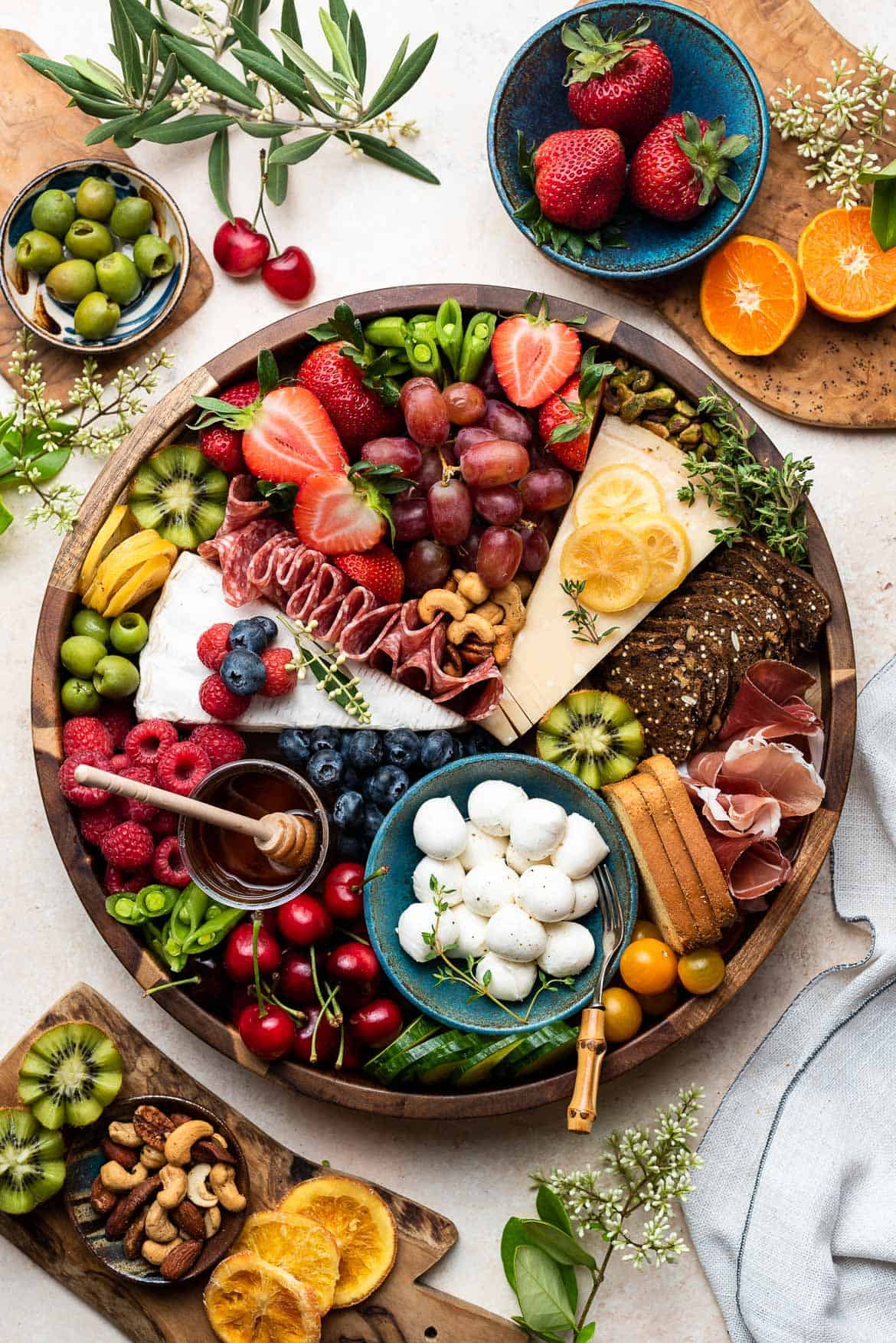 How To Make A Charcuterie Board Kitchen Confidante 